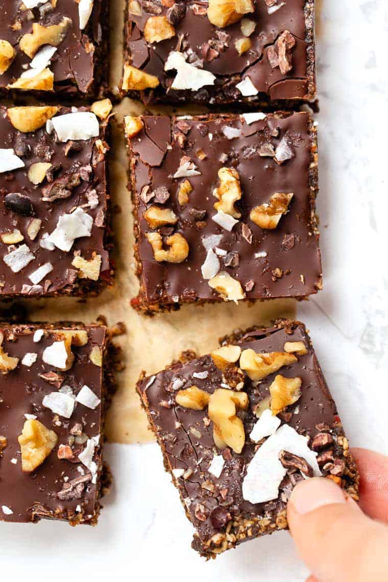 Superfood Chocolate Quinoa Bars | Gluten-Free & Vegan - Simply Quinoa