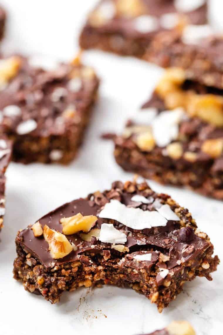 Superfood Chocolate Quinoa Bars | Gluten-Free & Vegan - Simply Quinoa