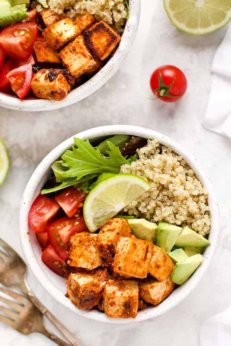 Meal Prep Chipotle Tofu Quinoa Bowls - Simply Quinoa