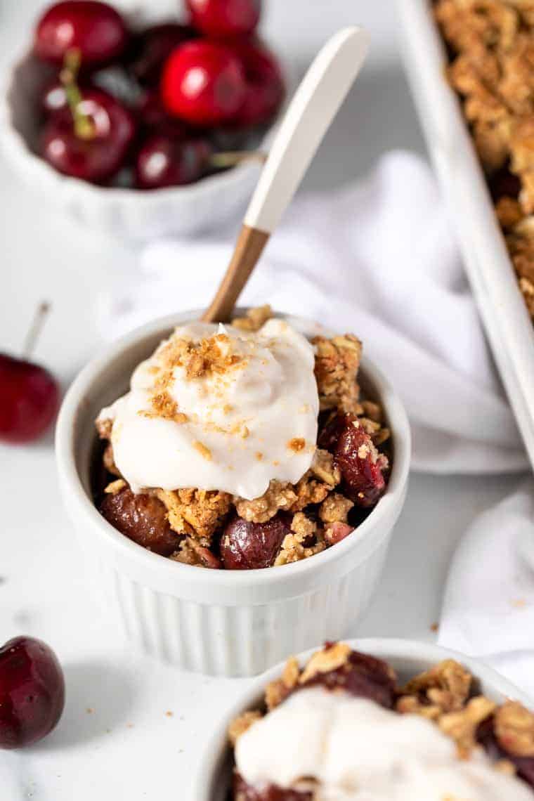 Healthy Cherry Crumble {Vegan & GF} - Simply Quinoa