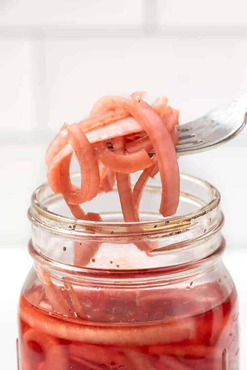 How to Make Pickled Onions {Quick Easy!!} - Simply Quinoa