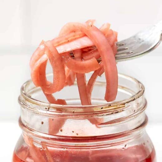 How to Make Pickled Onions {Quick Easy!!} - Simply Quinoa